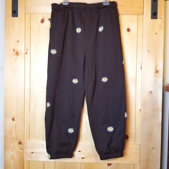 Angel Kiss | Pants & Jumpsuits | Angel Kiss Embroidered Daisy Print ...